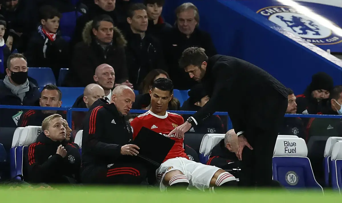 Man Utd 'Expected To Make Approach' For 44 y/o Manager Within 'Days'